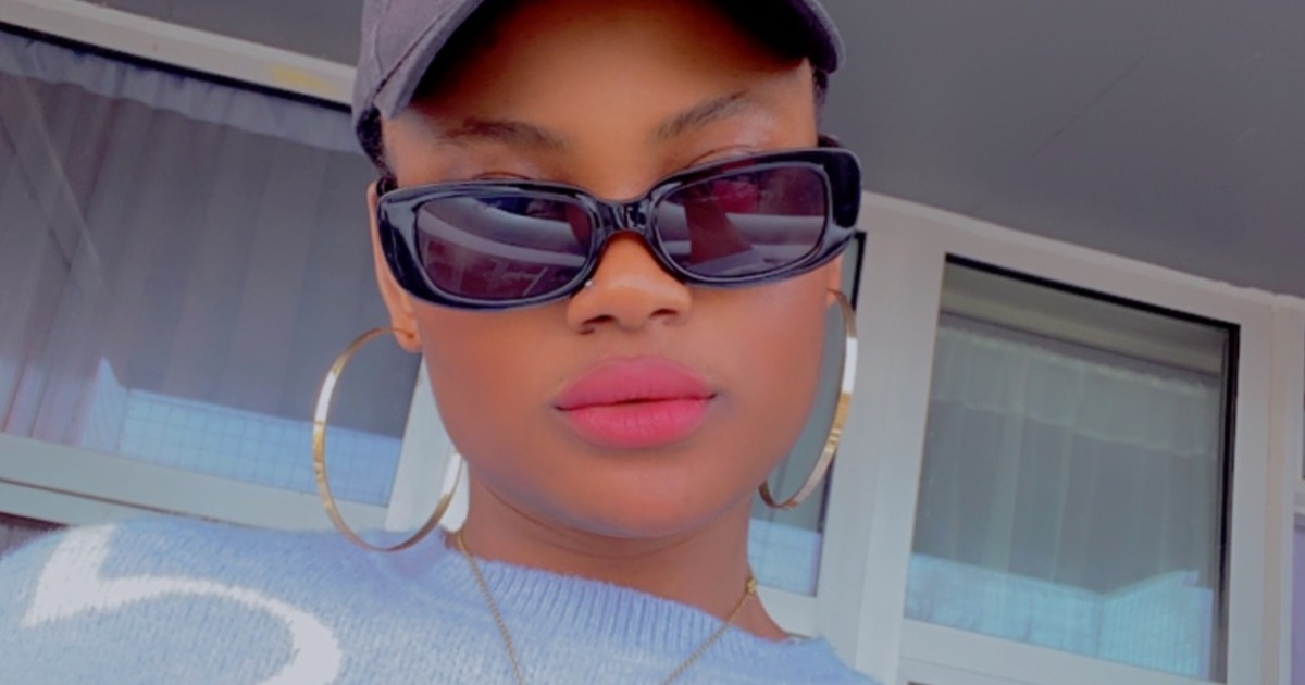 Aya Phalonne Andrea Leticia (Ottawa), Serveuse, barman prête pour de ...